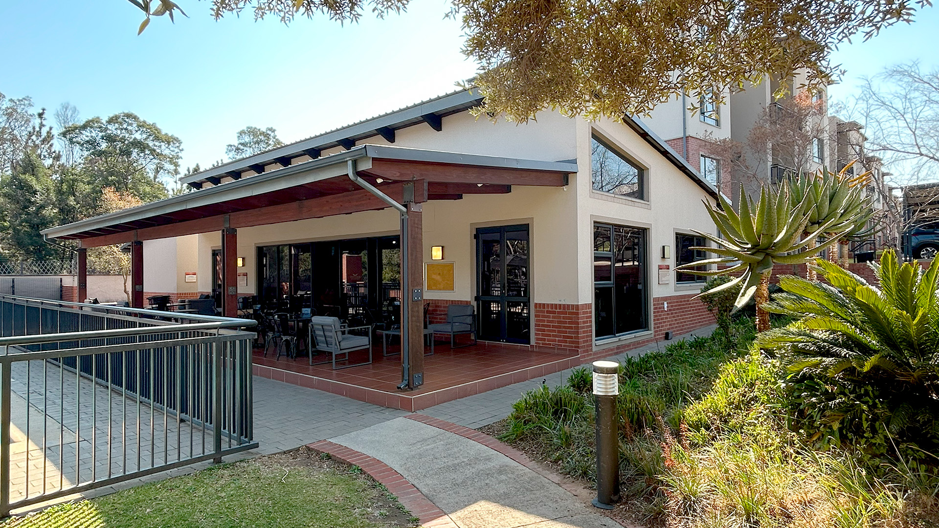 Crowthorne Luxury - Houss Rentals
