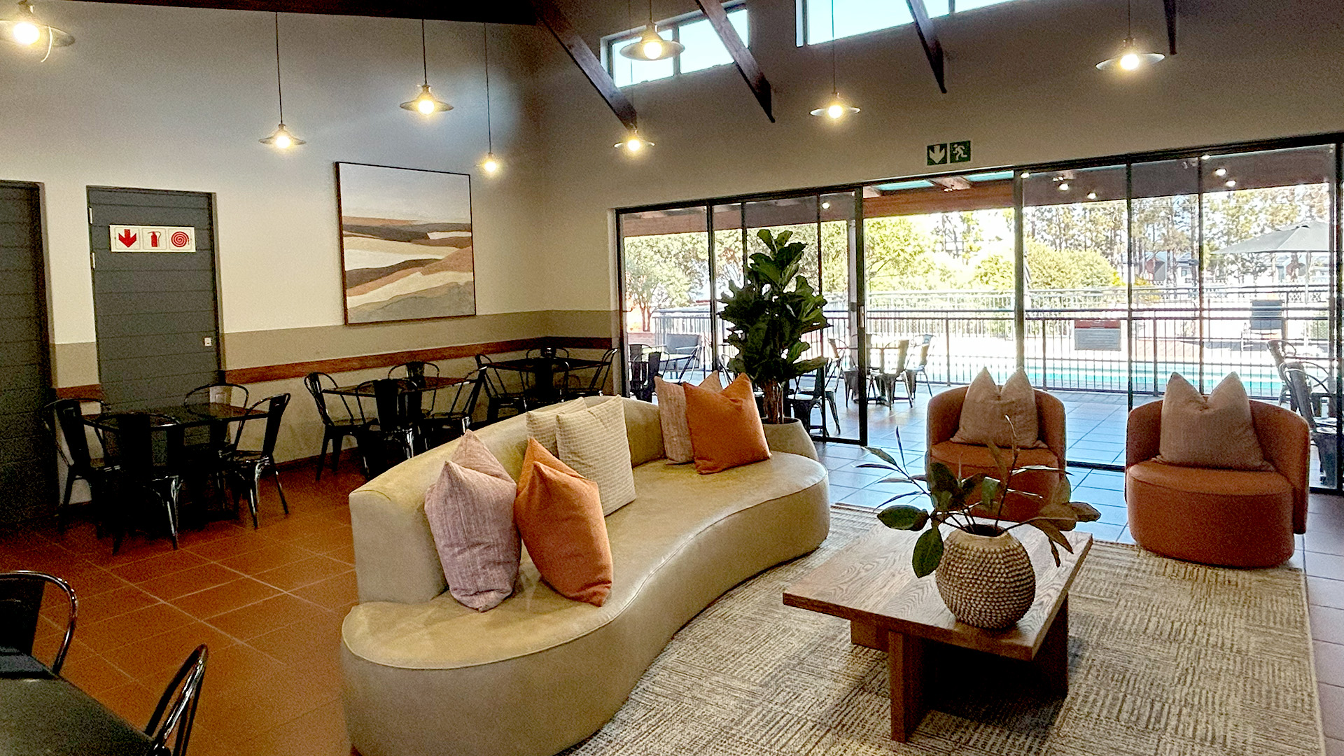 Crowthorne Luxury - Houss Rentals