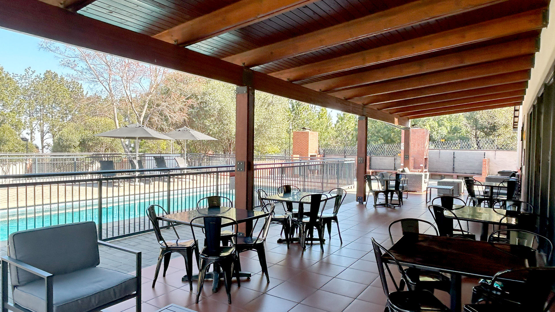 Crowthorne Luxury - Houss Rentals
